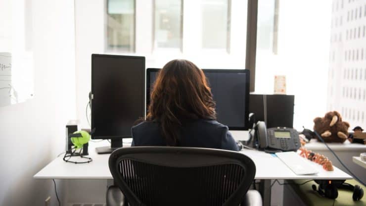 What to Do When Bored at Work (And Why You Feel Bored Actually) - Lifehack