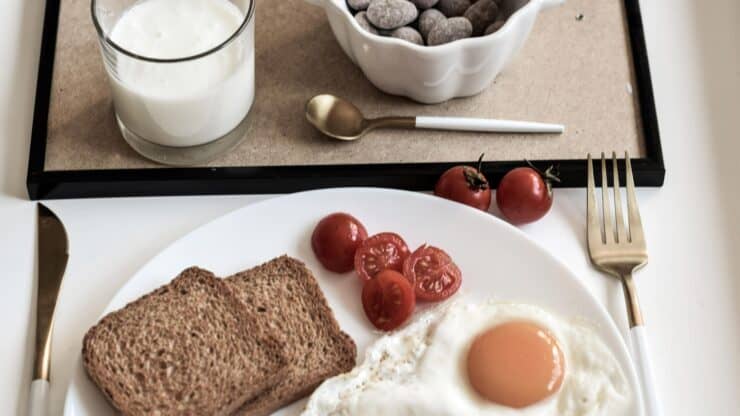 12 Foods That Can Keep You Awake At Night (Besides Caffeine) - Lifehack